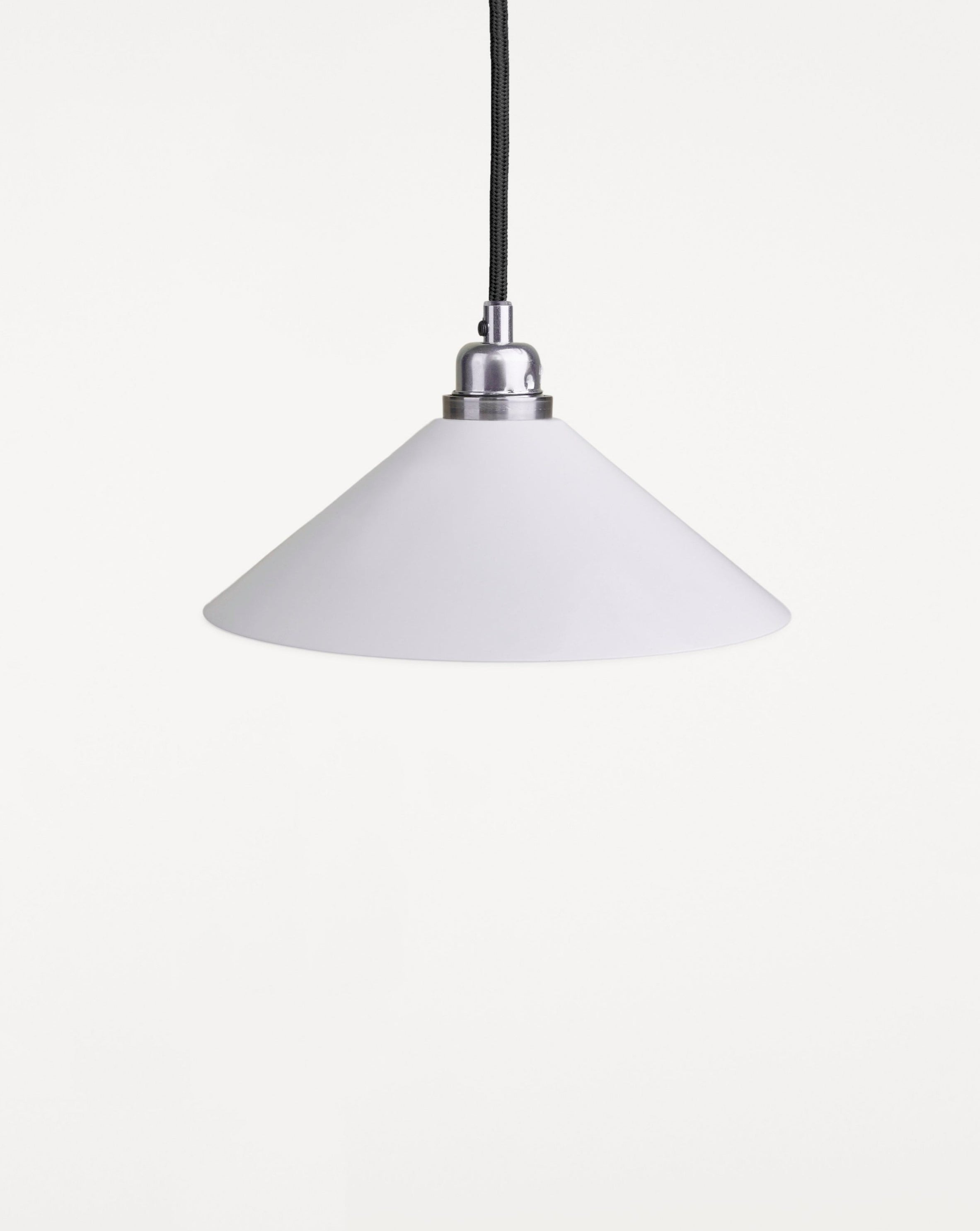 Cone Shade White | Frama – Oski and Lottie