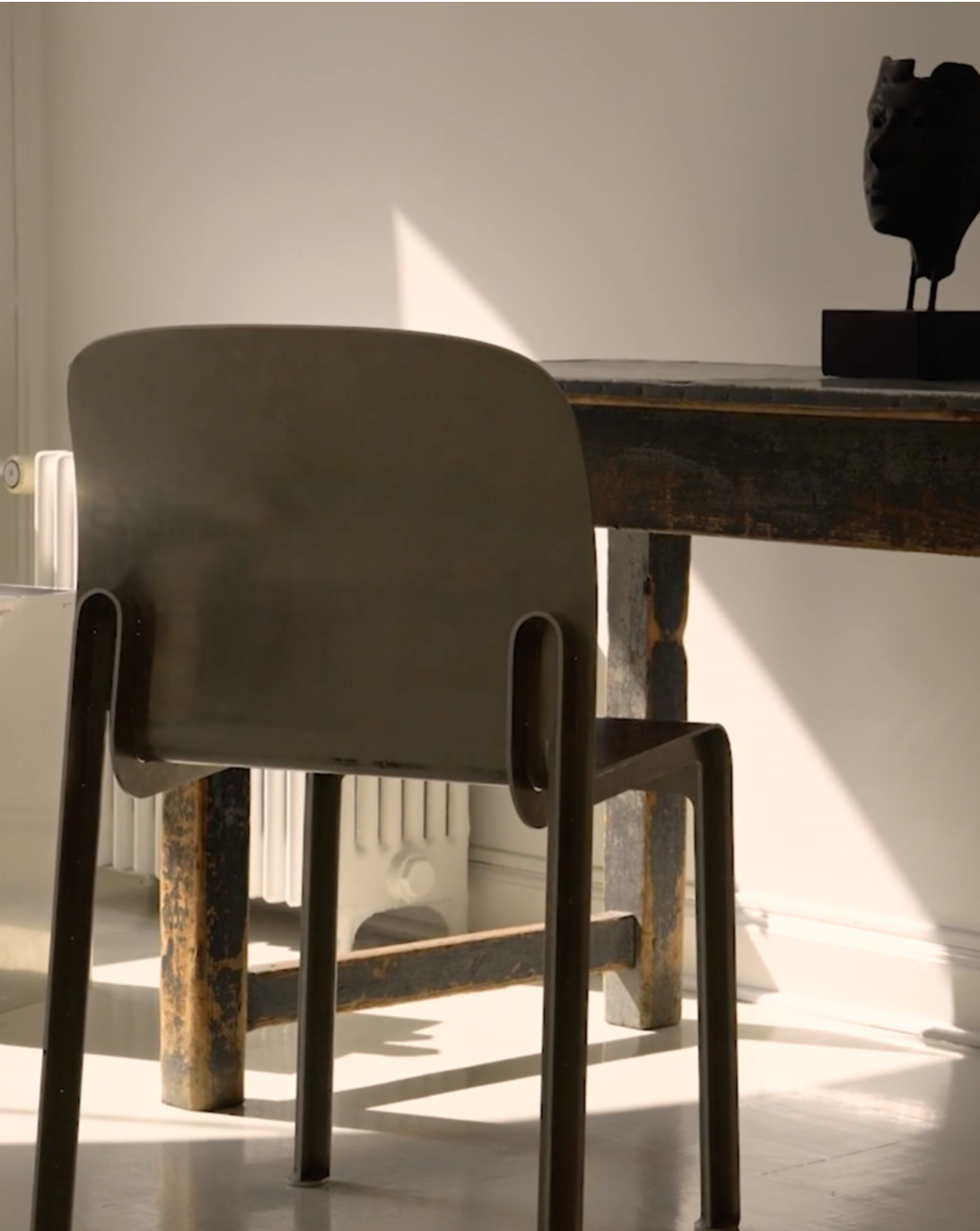 Rivet Chair | FRAMA – Oski and Lottie