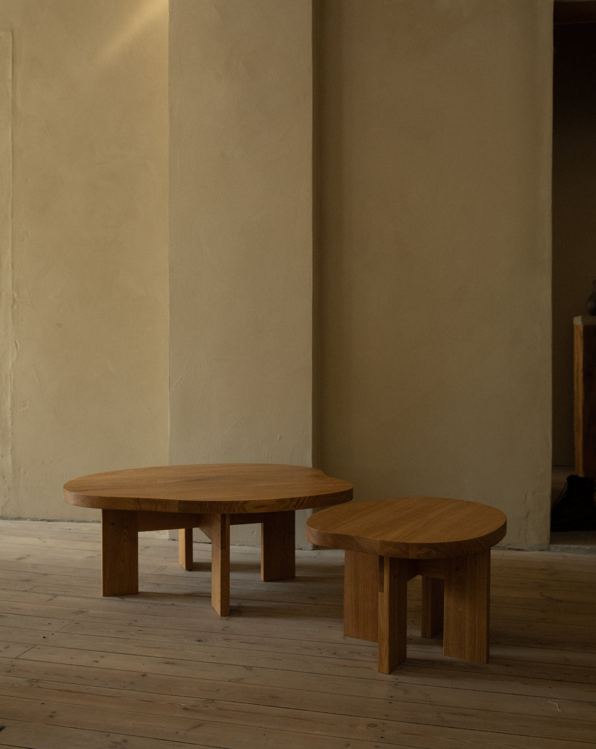 Farmhouse Coffee Table Pond | FRAMA – Oski and Lottie